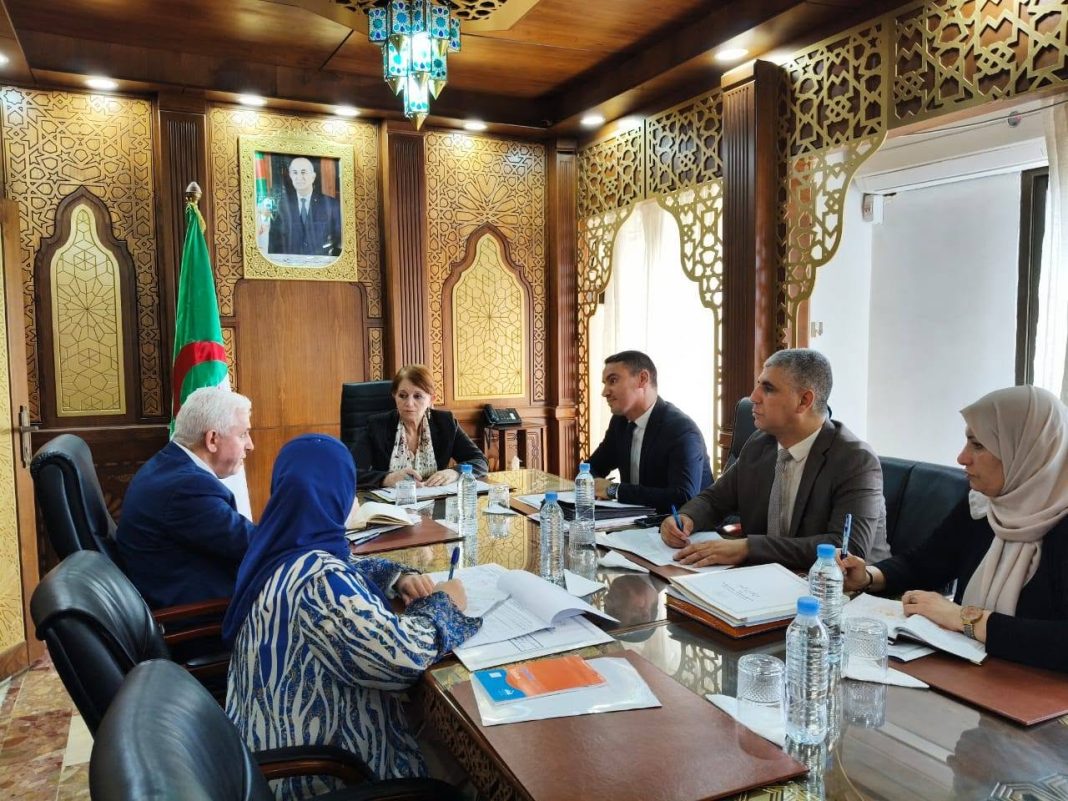 Profanation du drapeau national dans un hôtel à Alger: le ministère du ...